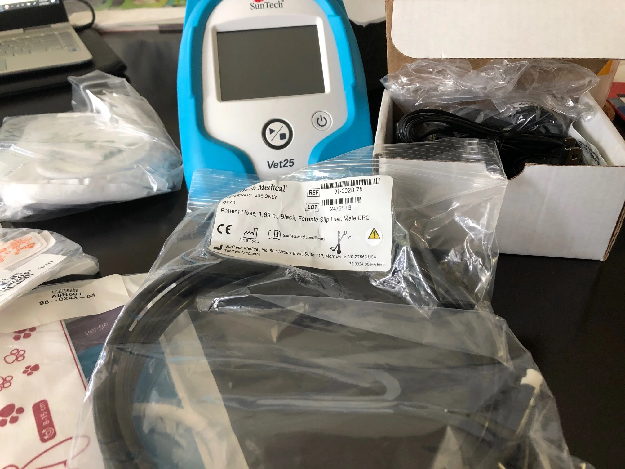 SOLD $825 SOLD 2018 Suntech Vet 25 BP Monitor — Used Vet Equipment