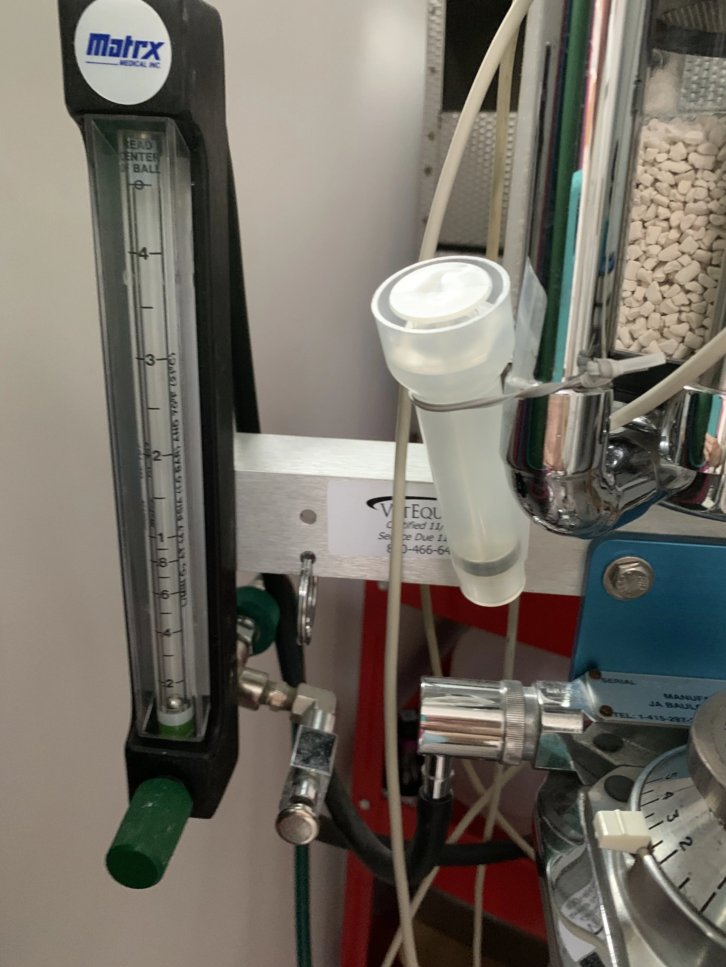 SOLD $1750 SOLD 1995 Matrx VMS Anesthesia Machine with an Isotec3 ...