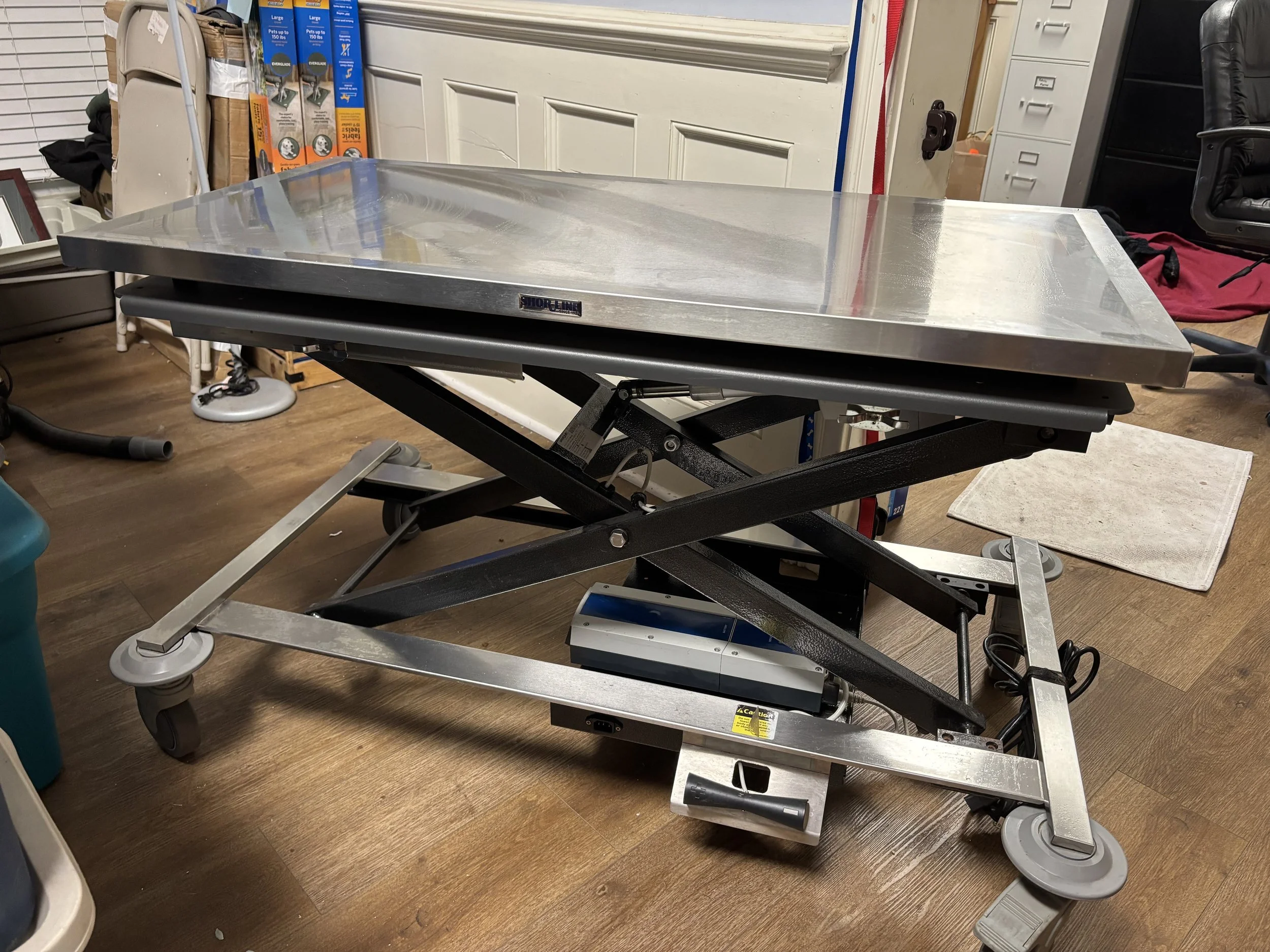 Tables / Sinks / Scales Tubs — Used Vet Equipment