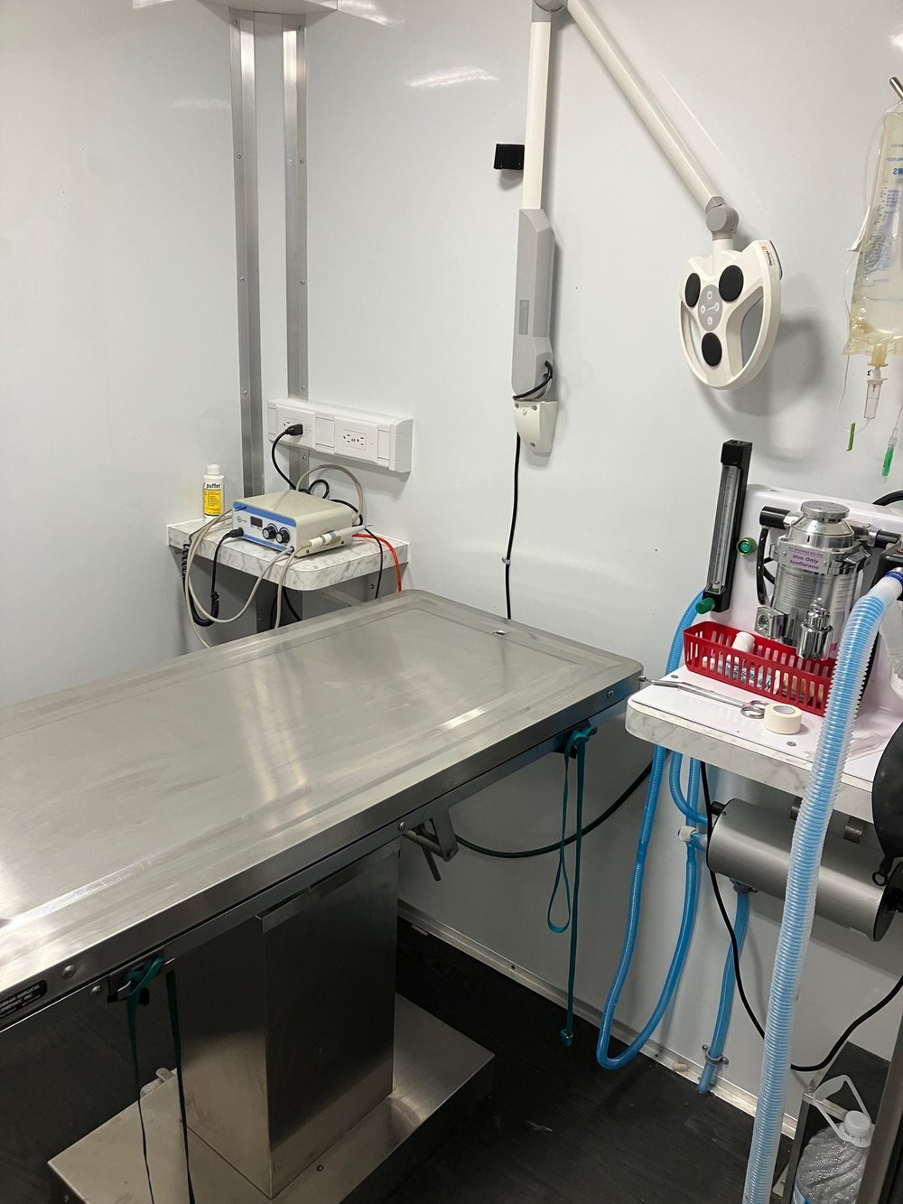 Vehicles and Vet Boxes — Used Vet Equipment