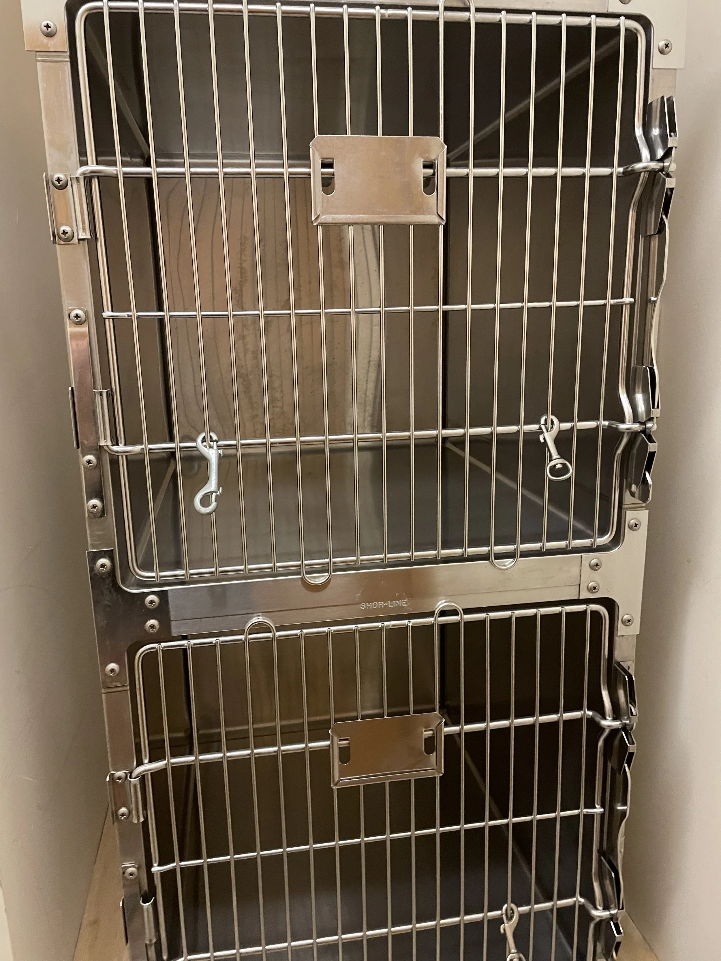 Cages-Kennel equipment — Used Vet Equipment