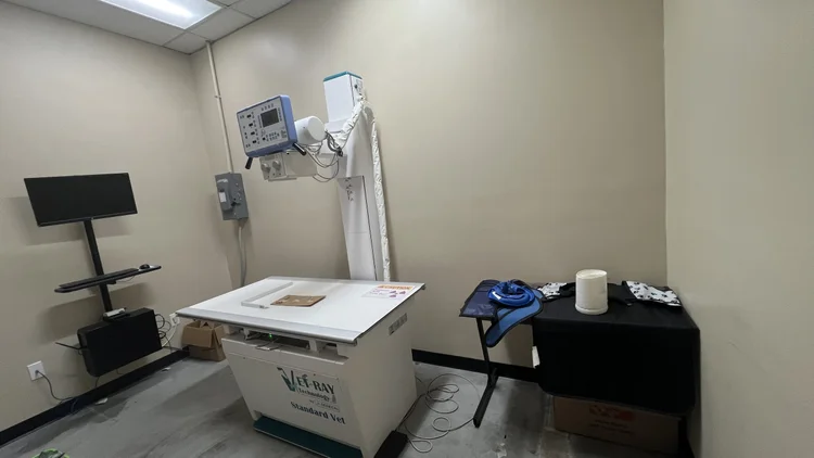 2018 Vet-Ray Technology Standard Vet X-Ray System - LOCAL PICK UP ONLY ...