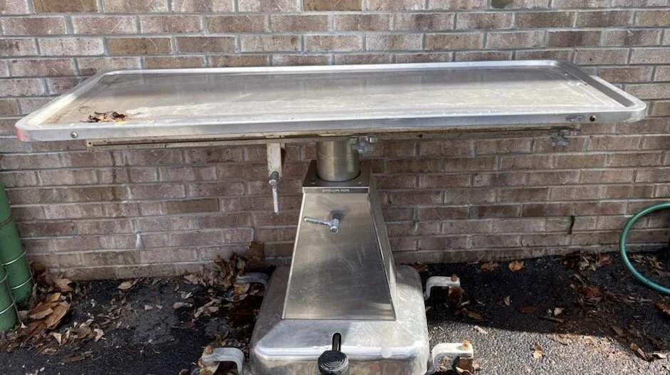 Sold - $300.00 -Sold - Shor-line KCMO Surgical/Exam Table — Used Vet ...