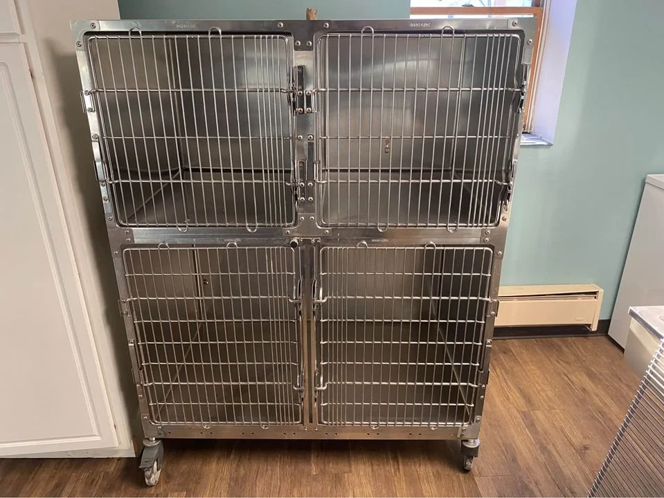 Cages-Kennel equipment — Used Vet Equipment