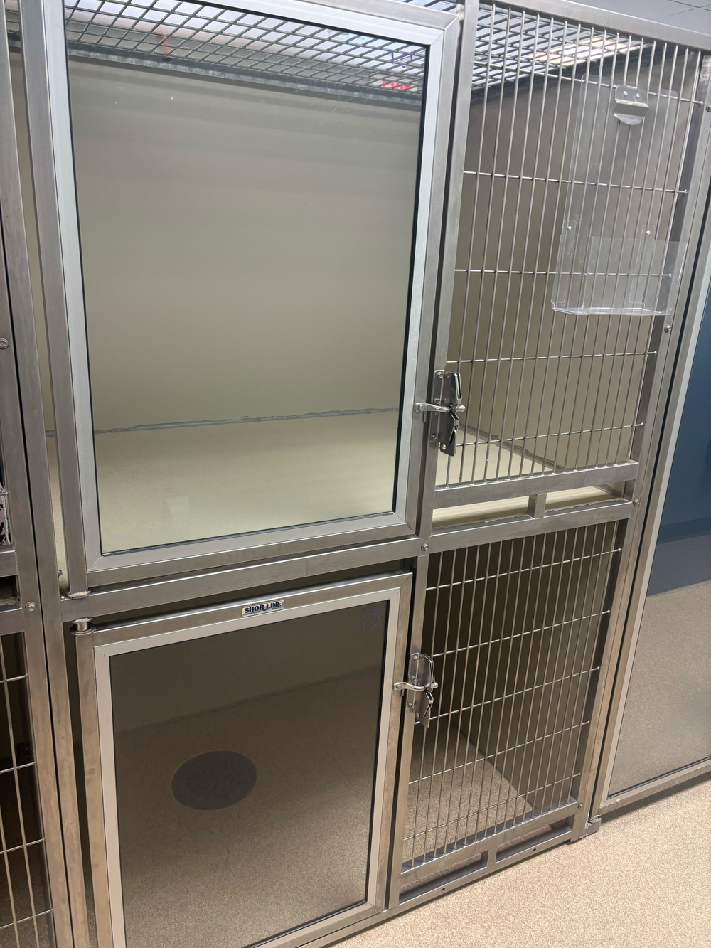Cages-Kennel equipment — Used Vet Equipment