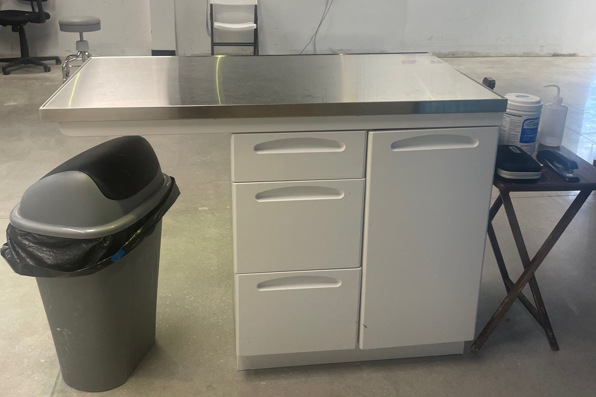Sold - Sold 2018- Midmark 48-inch TX table / Cabinet - Pick up in 76054 ...