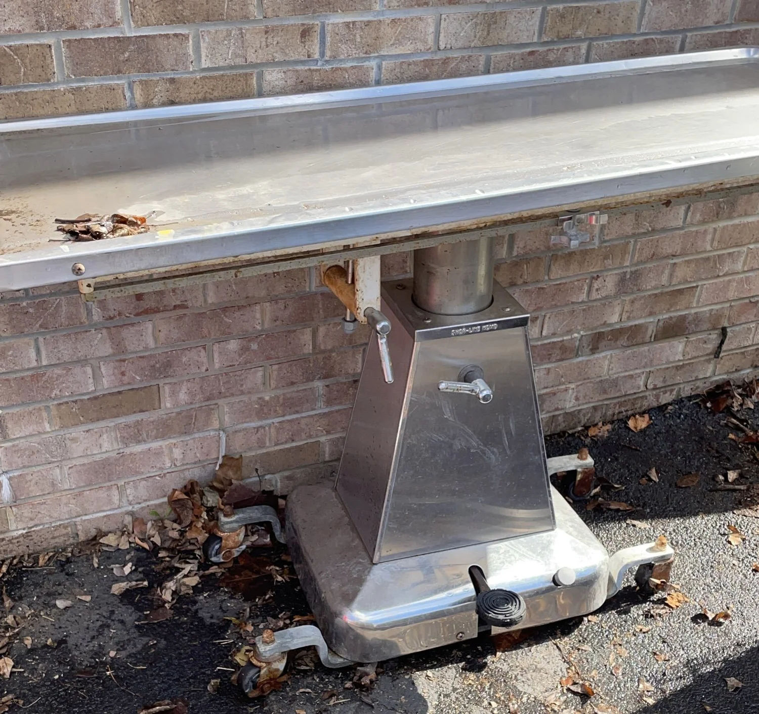 Sold - $300.00 -Sold - Shor-line KCMO Surgical/Exam Table — Used Vet ...