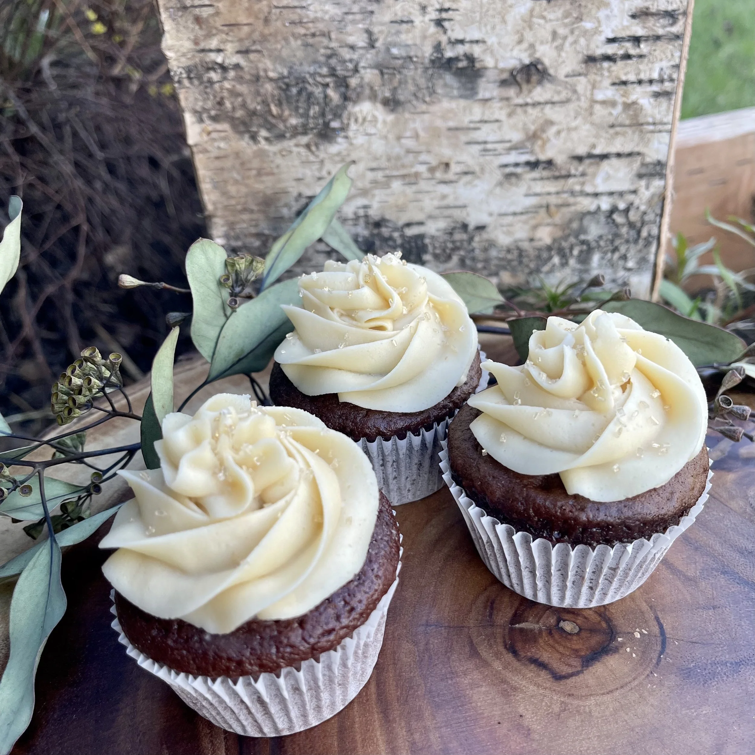 Fancy Layer Cakes & Cupcakes — Midnight Sun Cakery/ Wedding Cakes