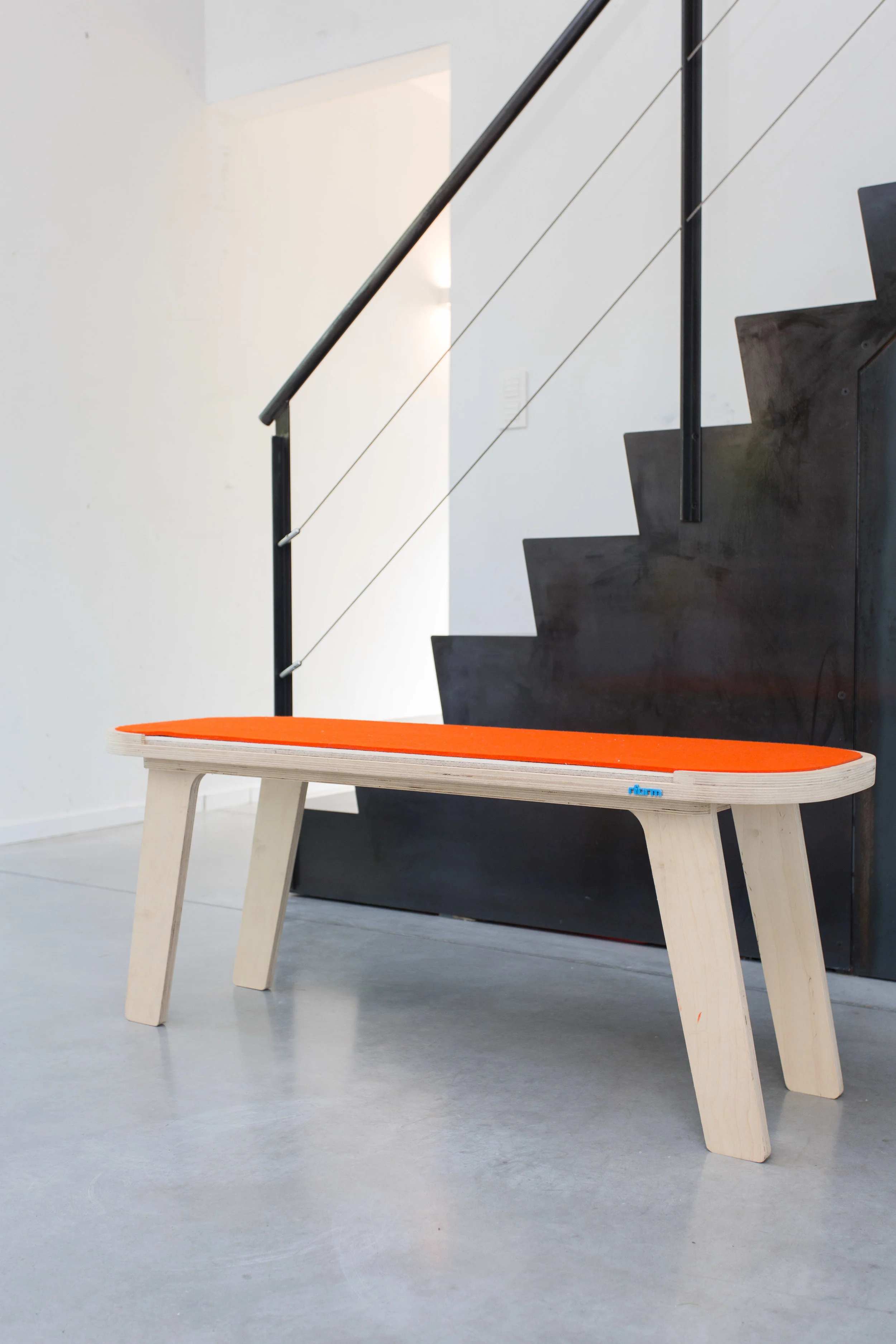 Slim touch bench — rform