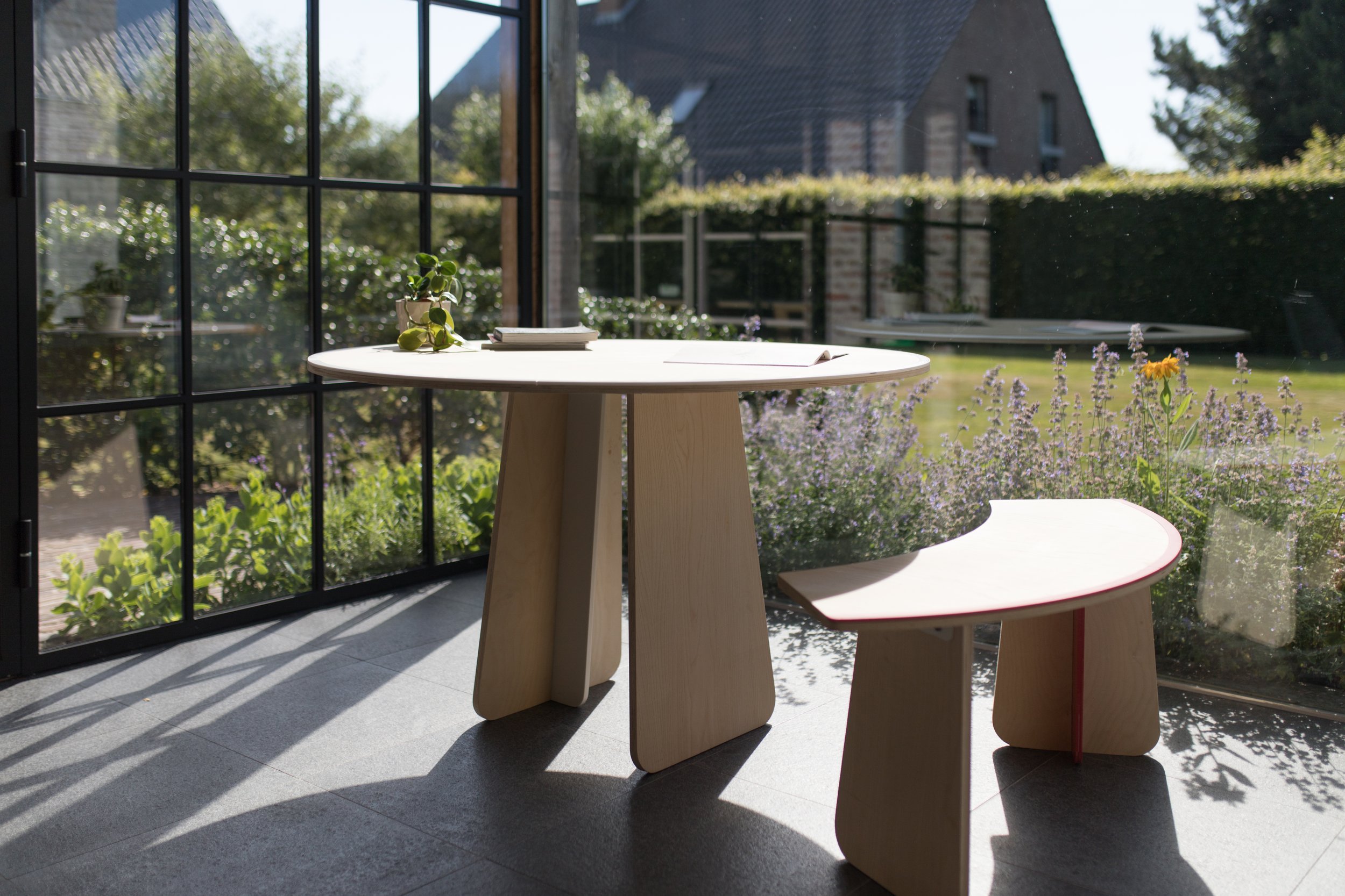 Ring table — rform