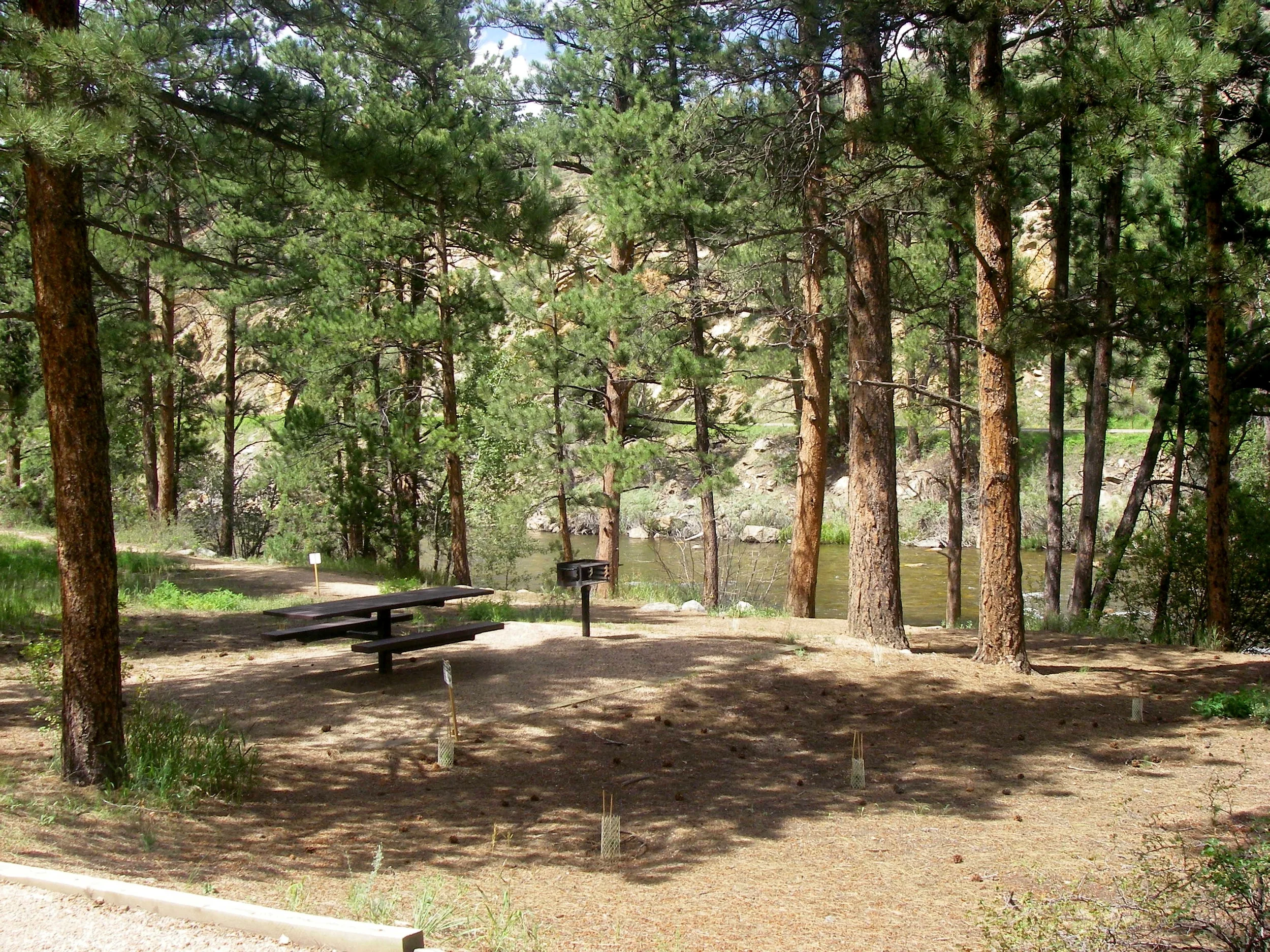 American Land & Leisure - Mountain Park, Cache la Poudre River ...