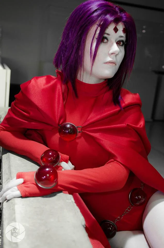 Raging Raven Cosplay