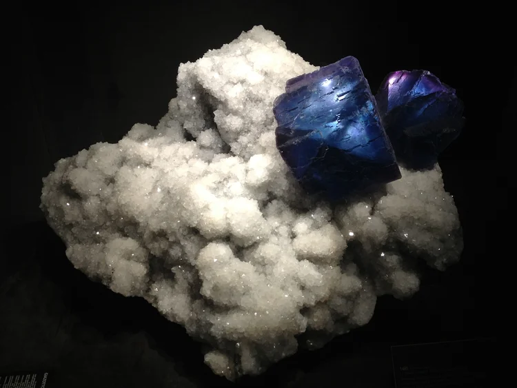 Crystal Exhibition: Beautiful Crystal Specimens in Florence, Italy ...