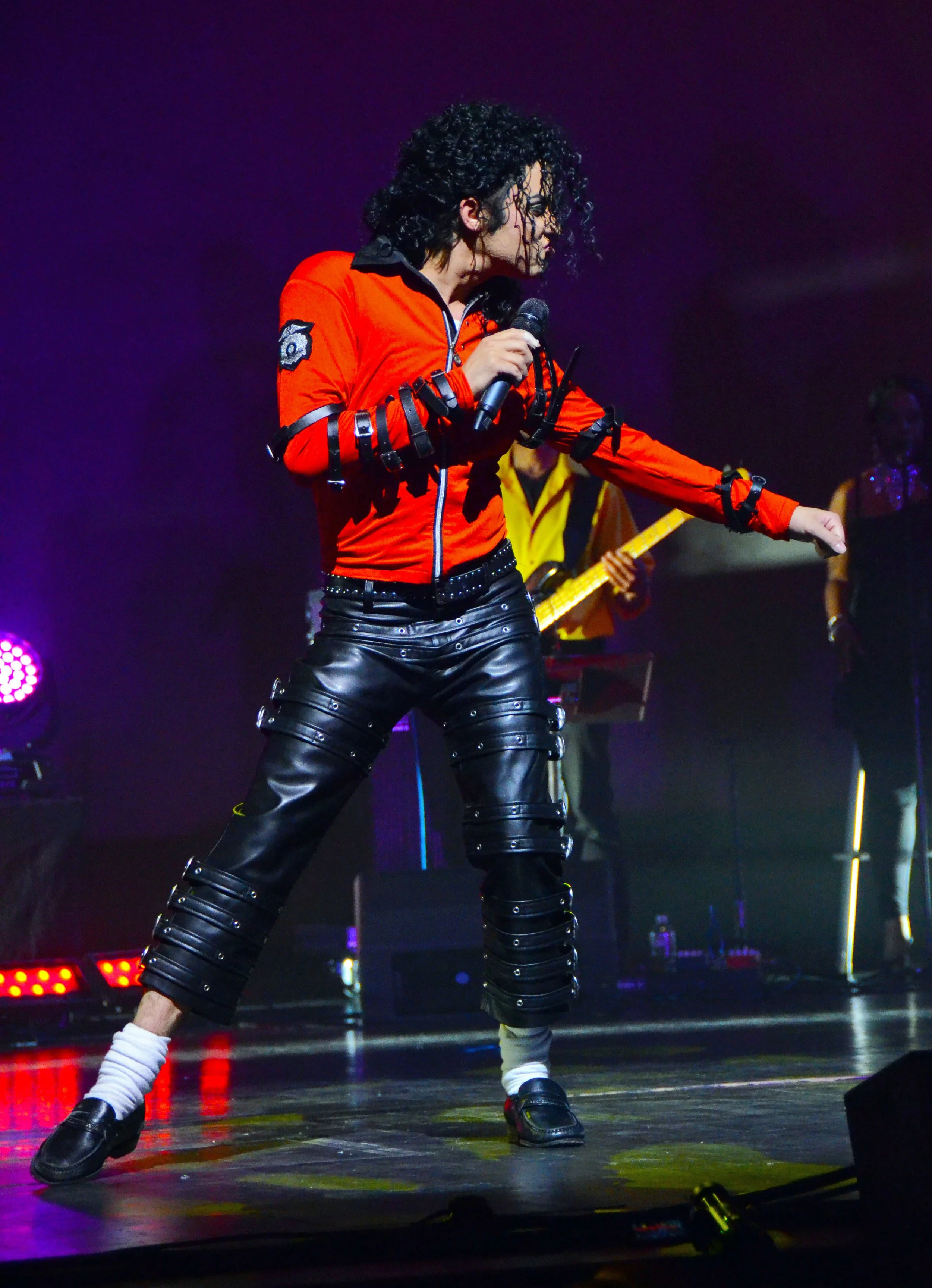 INVINCIBLE - MJ TRIBUTE — Arts Management Associates