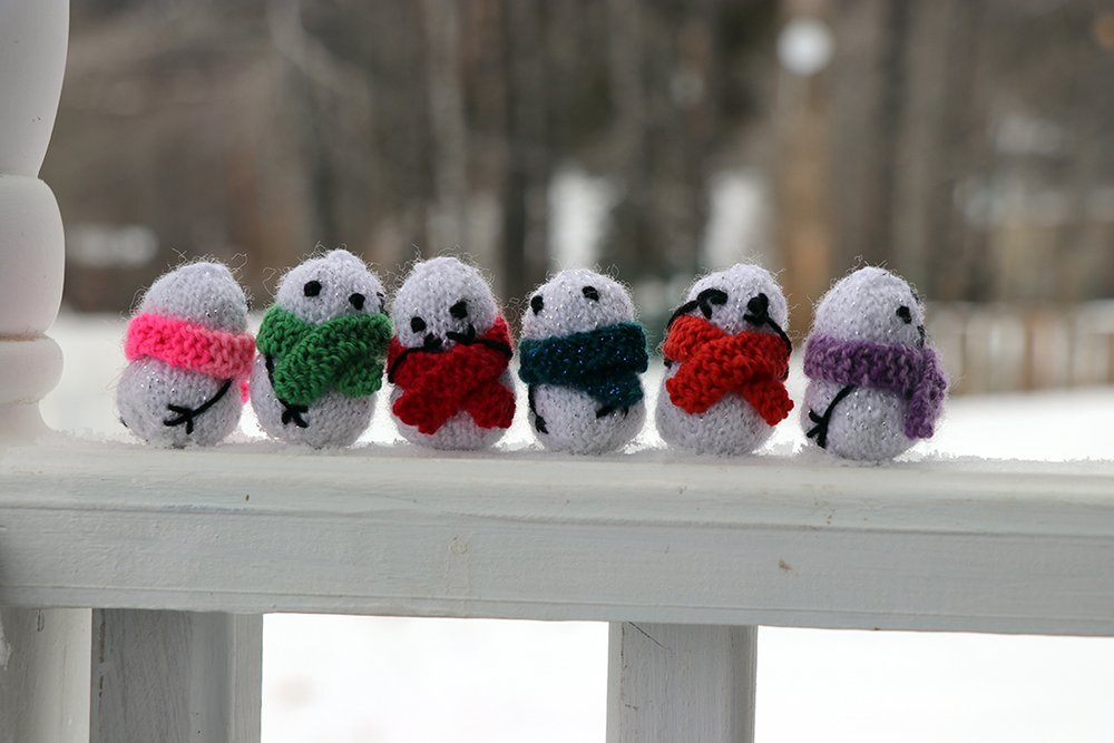 Yarn-mas: winter adventures and a congregation of knitted creatures ...