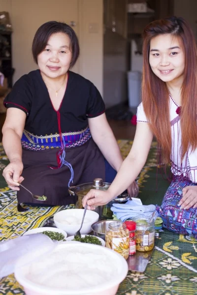 between meals cookbook — Refugee & Immigrant Transitions