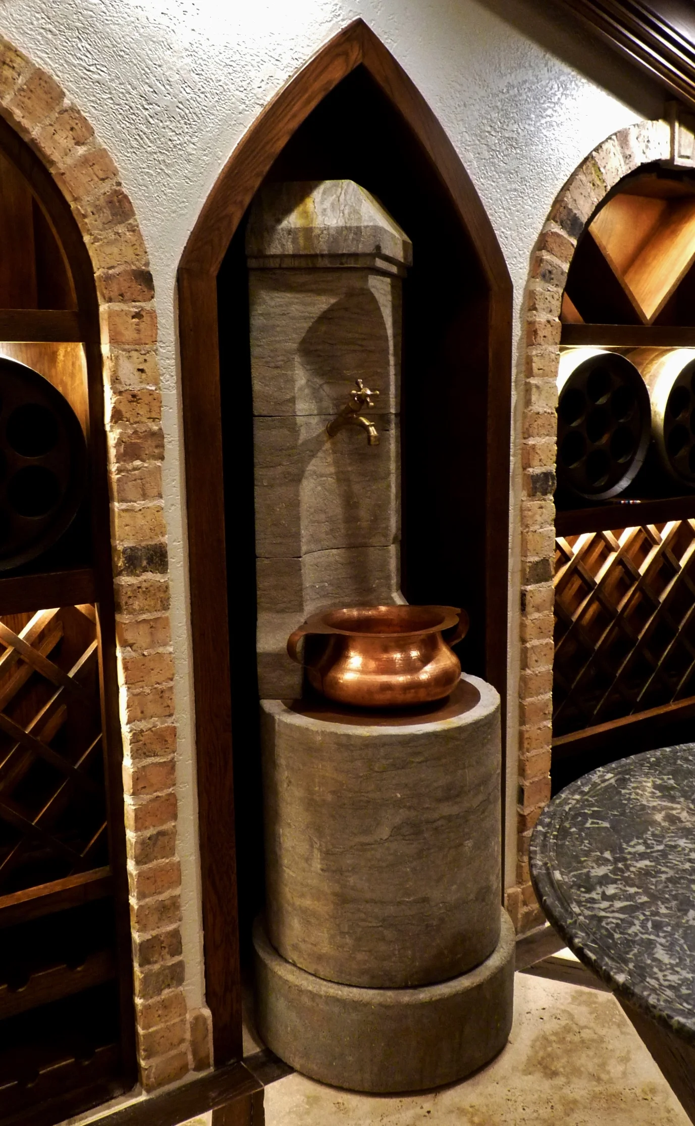 WATER FEATURES — STONE WORKS