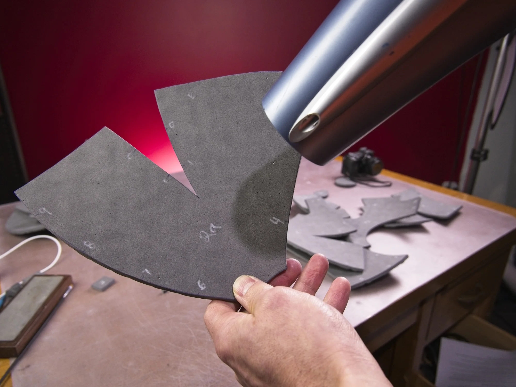 DIY Deep Sea Diver Costume Helmet. Making a Vintage Diving Helmet ...