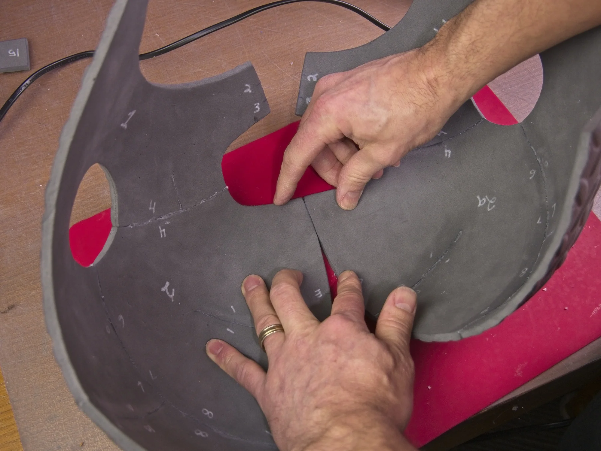 DIY Deep Sea Diver Costume Helmet. Making a Vintage Diving Helmet ...