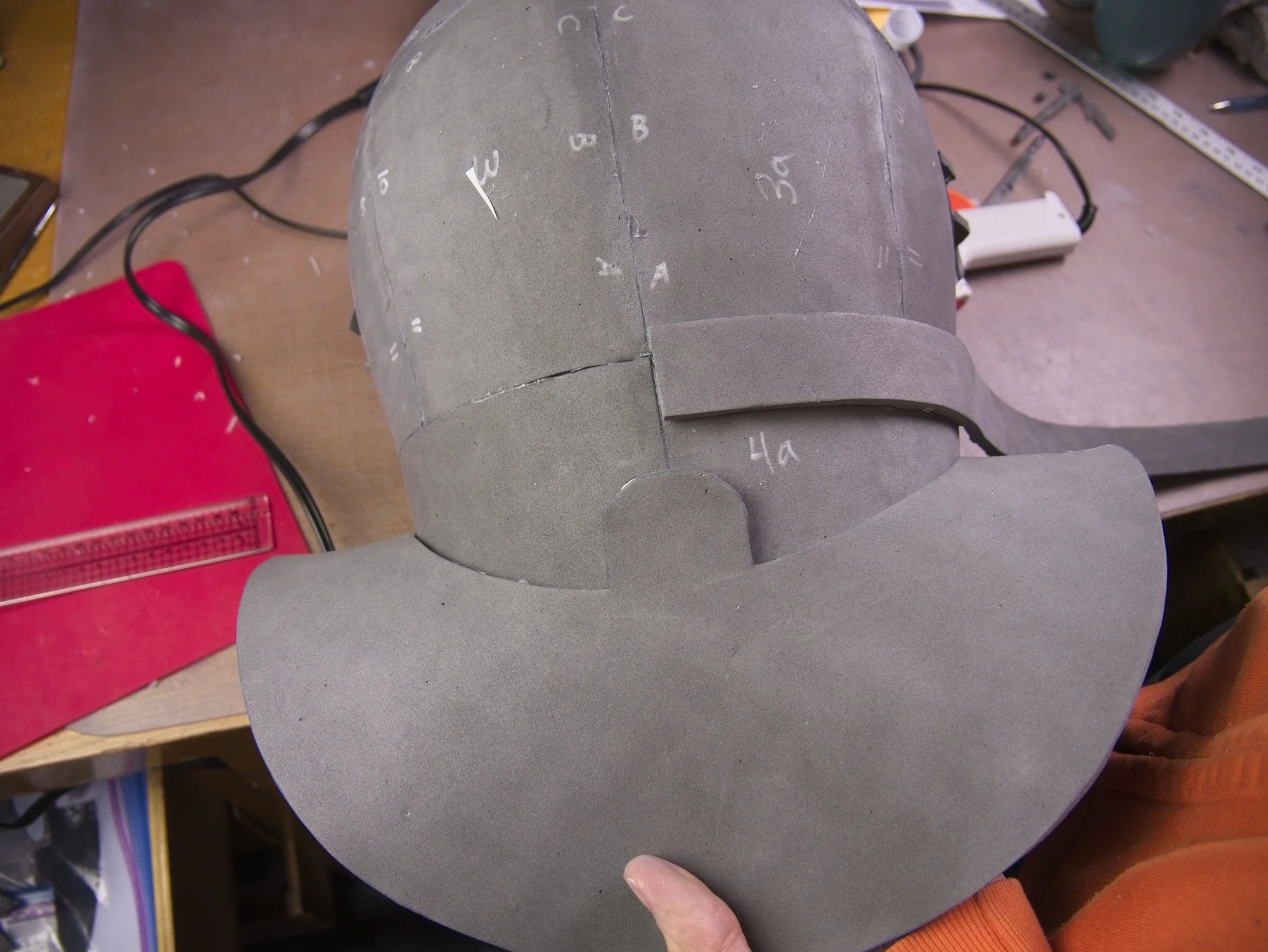 DIY Deep Sea Diver Costume Helmet. Making a Vintage Diving Helmet ...