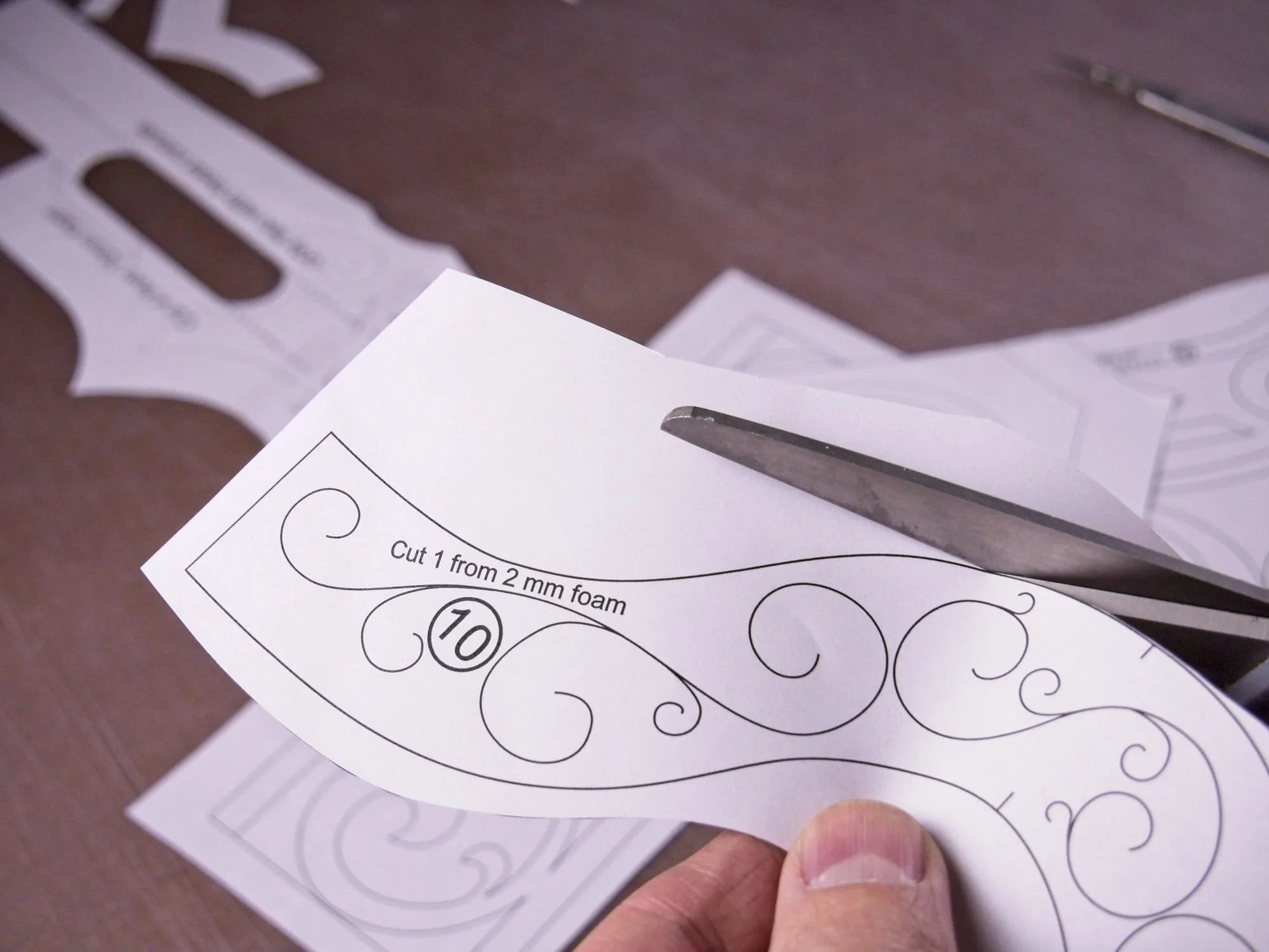 DIY Steampunk Gun. Make your own cosplay rifle from foam! — Lost Wax