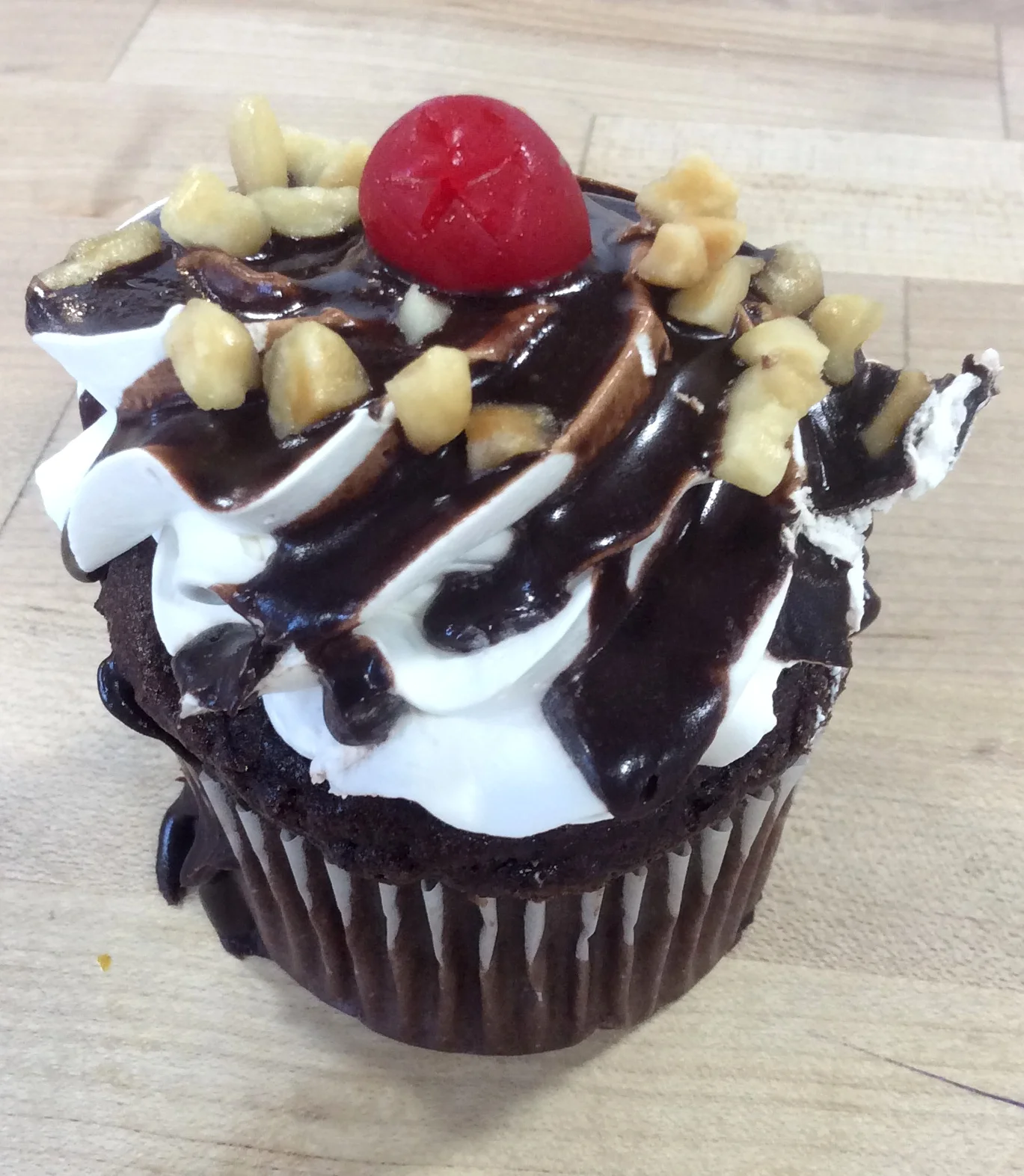 Dessert Cupcakes — Trefzger's Bakery