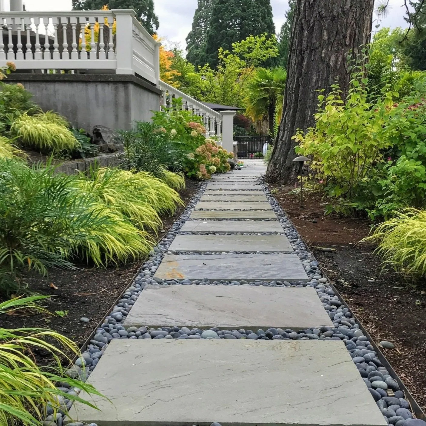 LANDSCAPE DESIGNERS TO PORTLAND'S MODERN FAMILIES - Lake Oswego ...