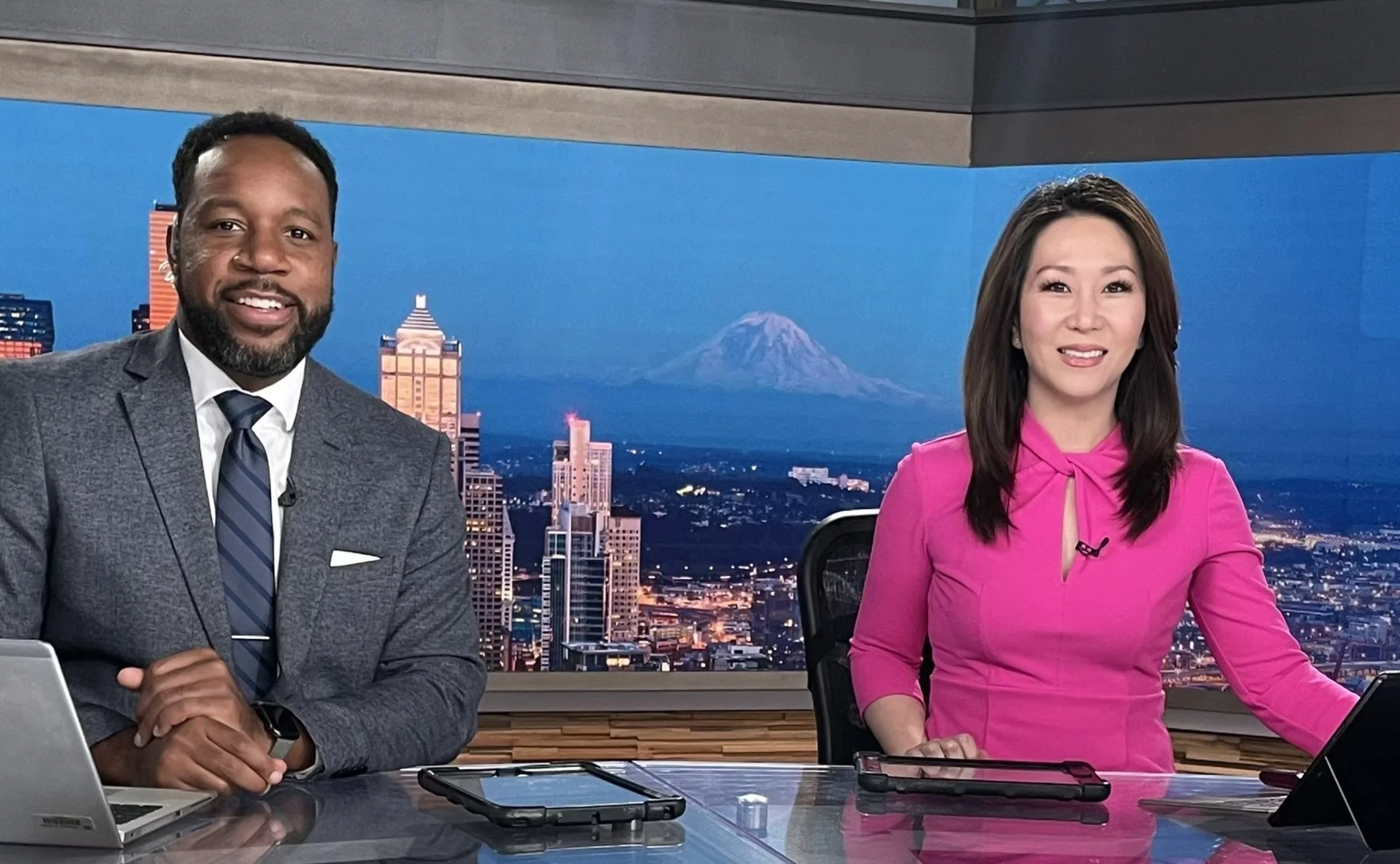Signed Off in Seattle — FTVLive