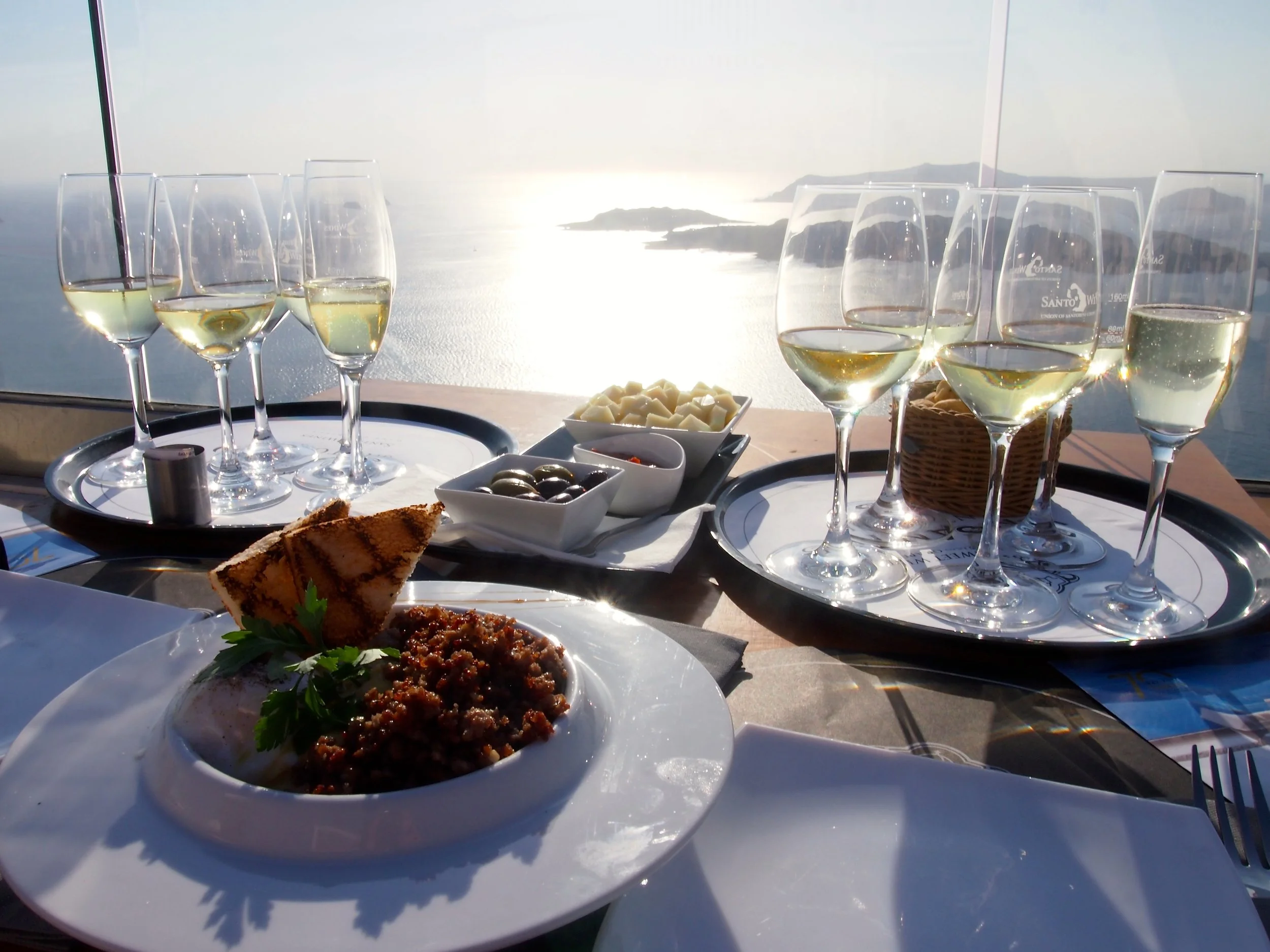 A Travel Guide to Santorini, Greece — My Golden Beauty