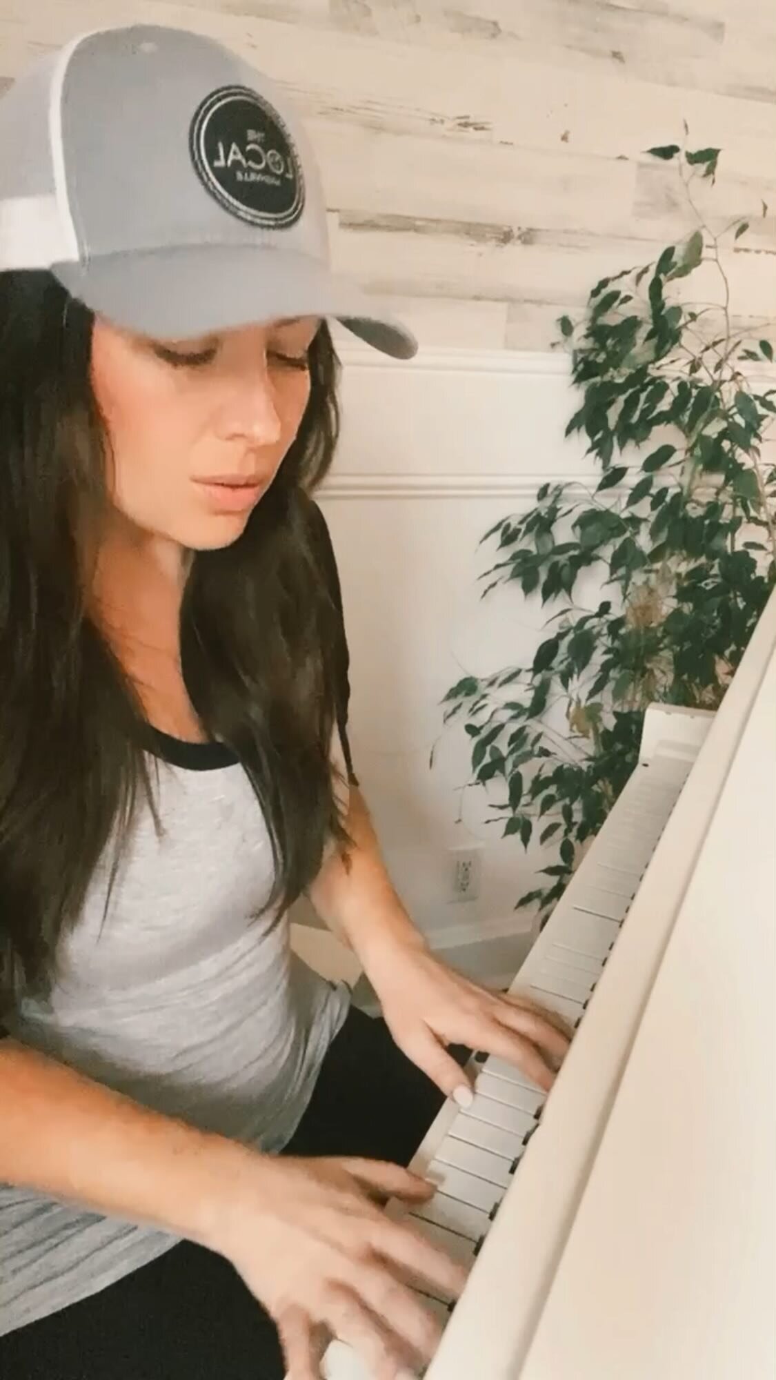 KARA HESSE