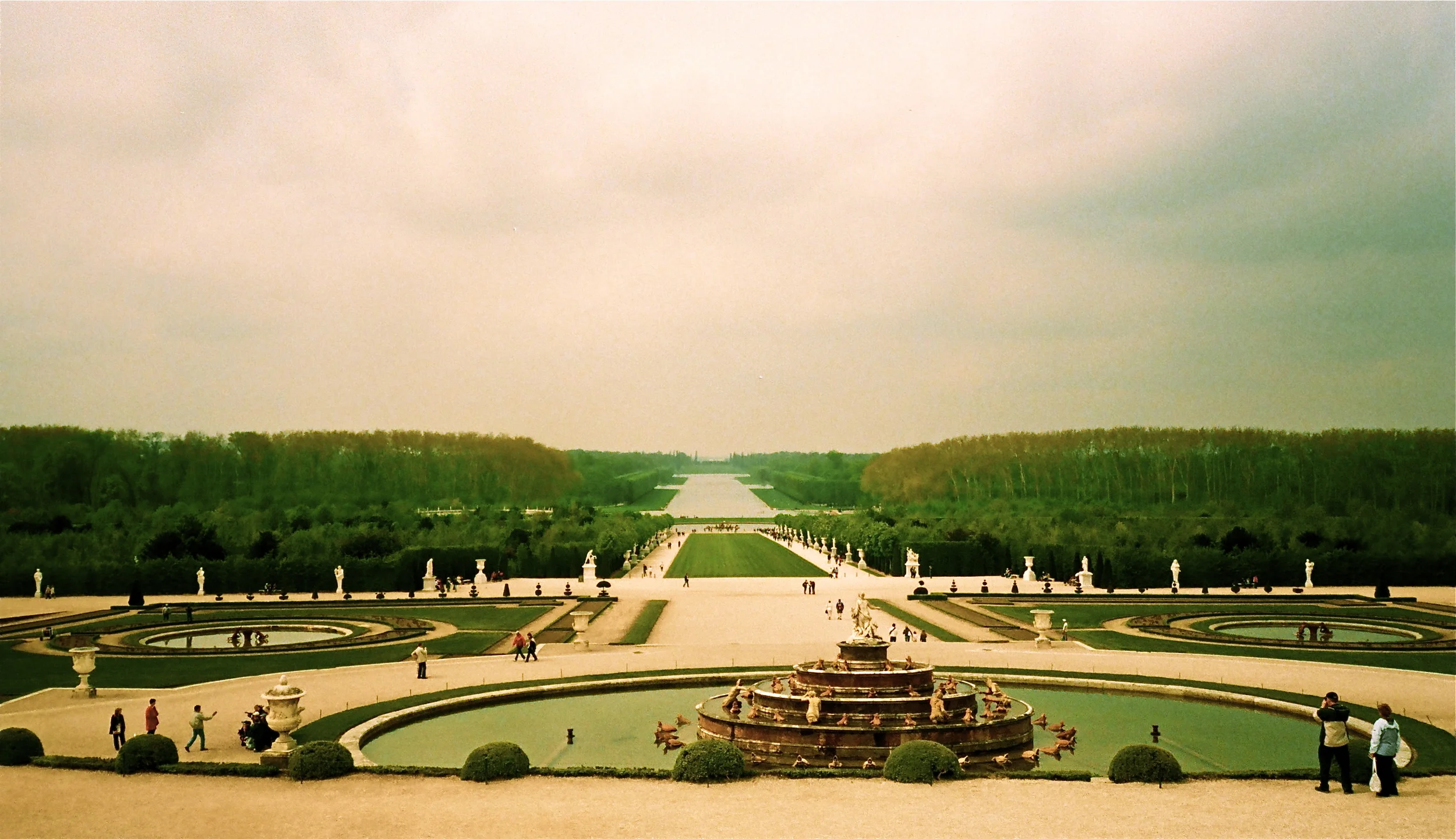 The Palace of Versailles: The Story Behind The Home of The Sun King ...