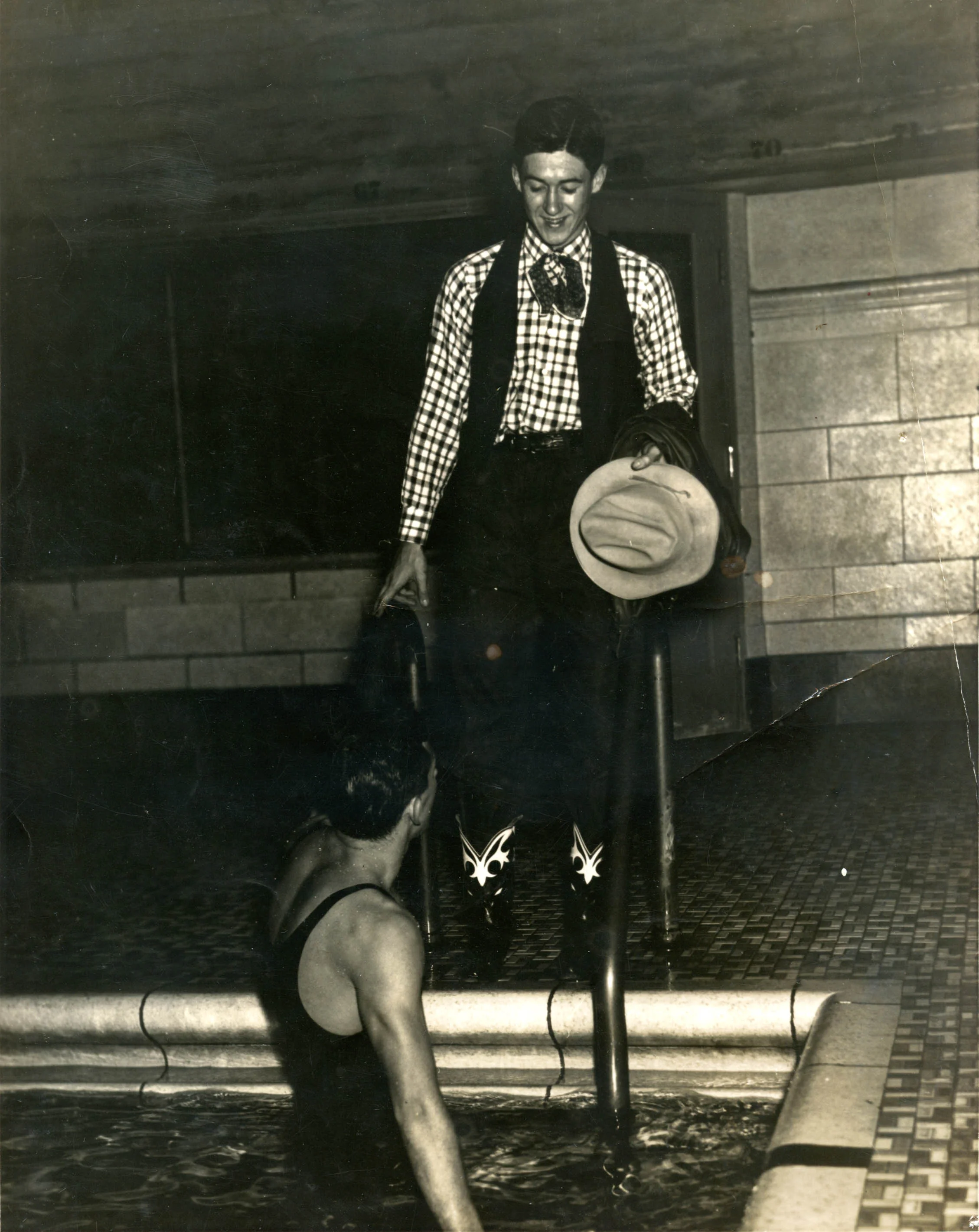 Hondo Crouch — Texas Swimming & Diving Hall of Fame