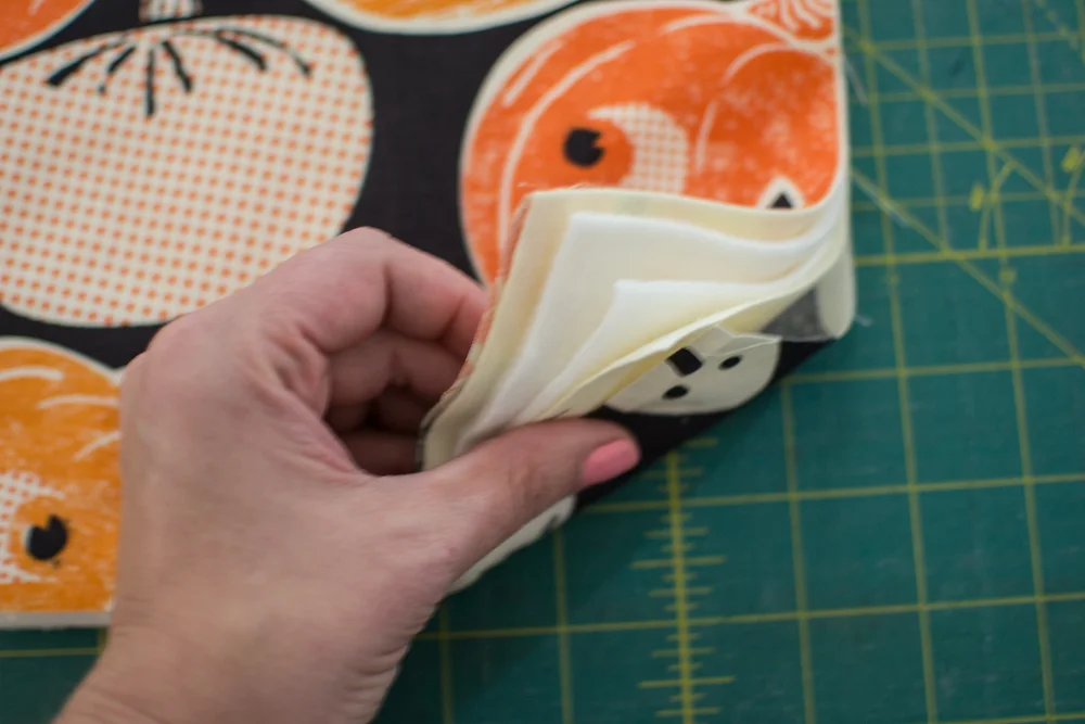 How to Sew a Soft and Cozy Rag Quilt {sewing tutorial}