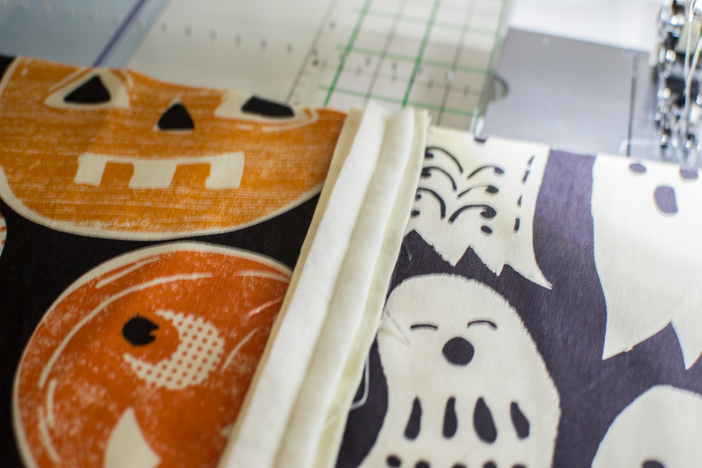 How to Sew a Soft and Cozy Rag Quilt {sewing tutorial}