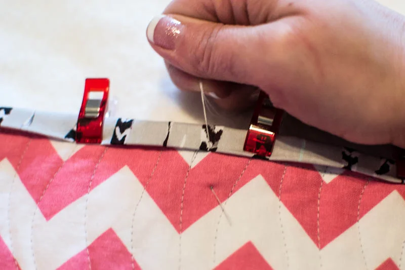 How to Hide your Thread Ends {Quick Sewing Tip}