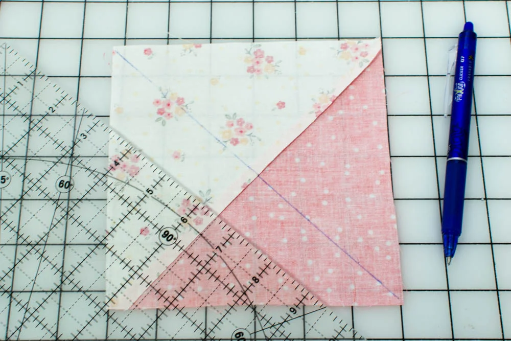 Free Mini Quilt Pattern: Quarter Square Triangle Quartet!