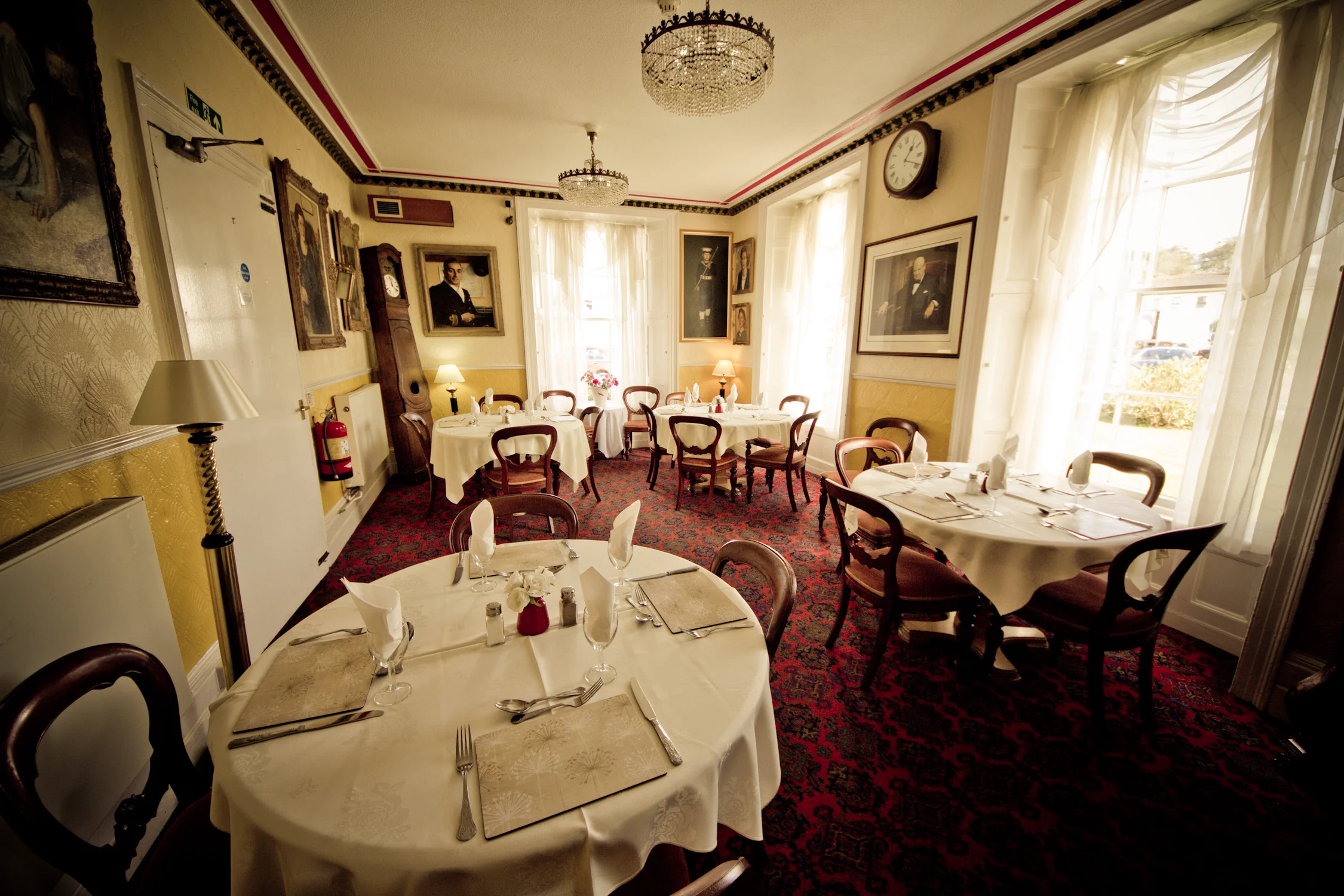 Restaurant — White Hart Hotel, Hayle