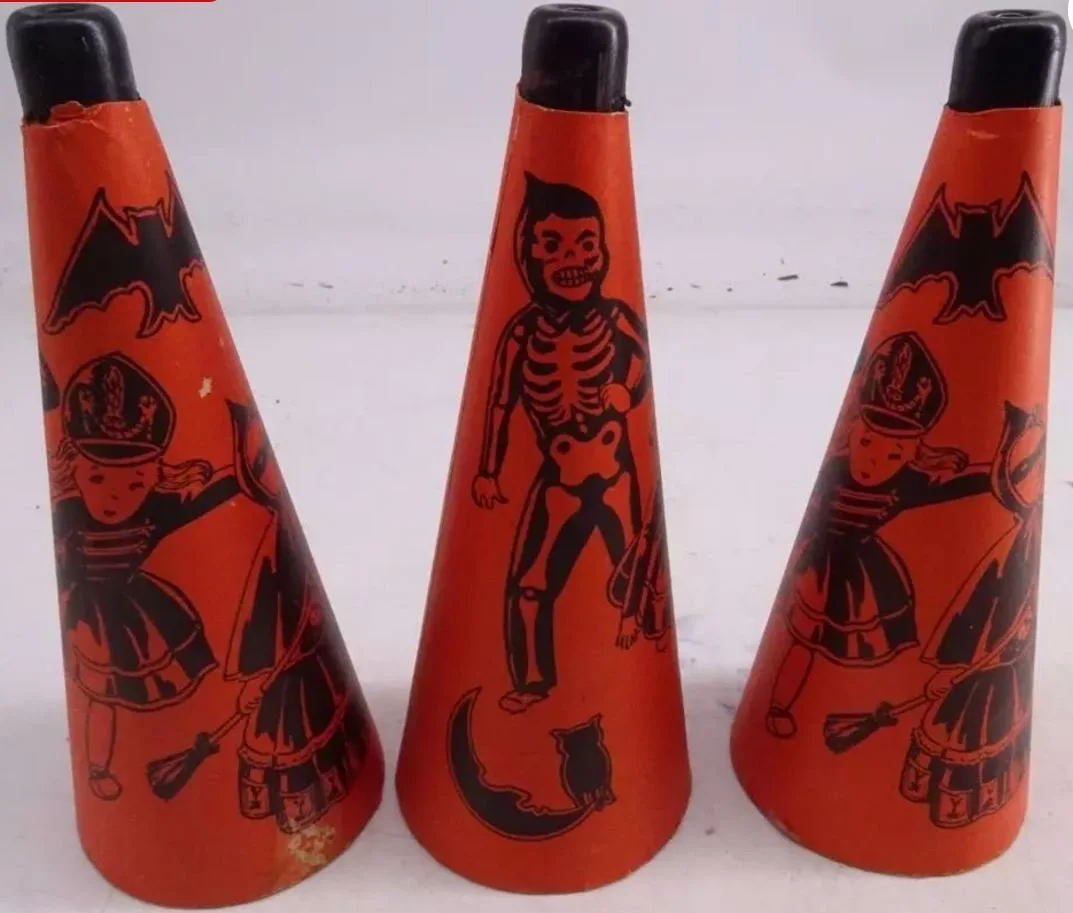 Antique 1940s Cardboard Noisemaker Horn Halloween Durene Yarn x3 ...