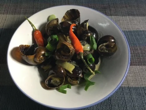 The Happy Home Cook: Two Ways of Cooking Kuhol (Snails) — Positively ...