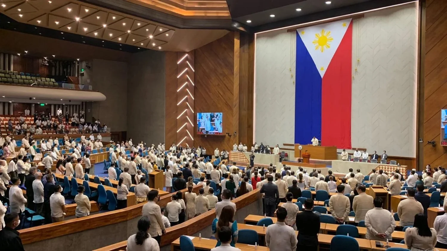 Does the Philippine Constitution Really Need Changing? — Positively ...