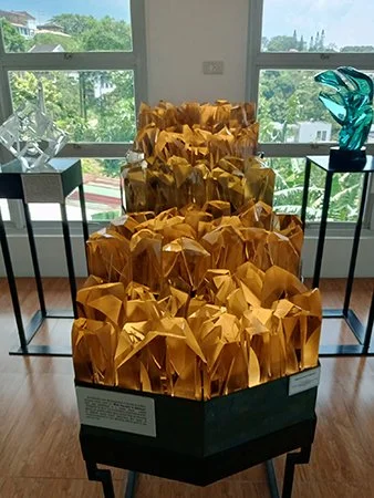 Ramon Orlina, ‘Father of Philippine Glass Sculpture’ - Bayad Muna