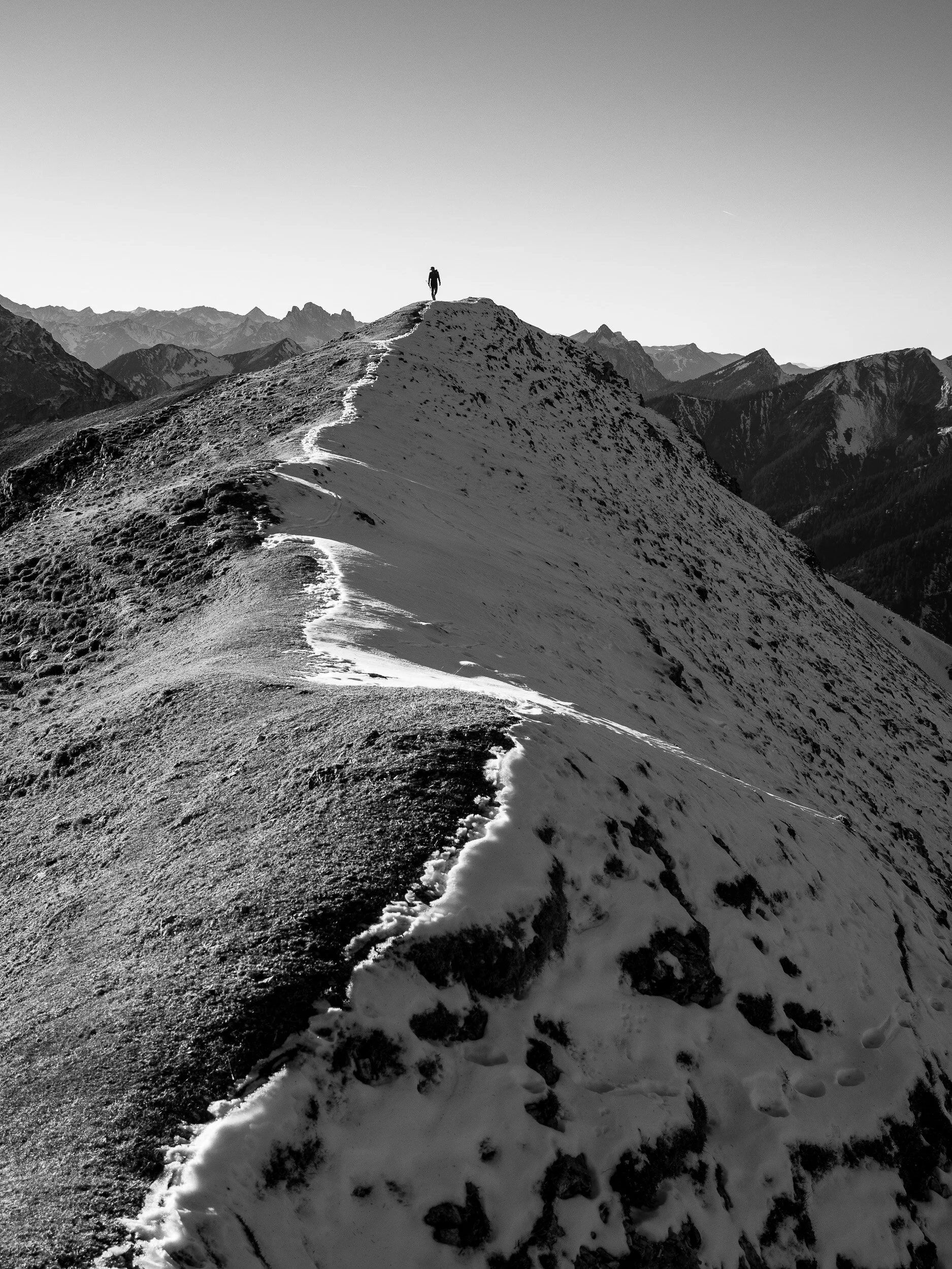 Black or White - Daniel Keppler / Marketing services & content creation