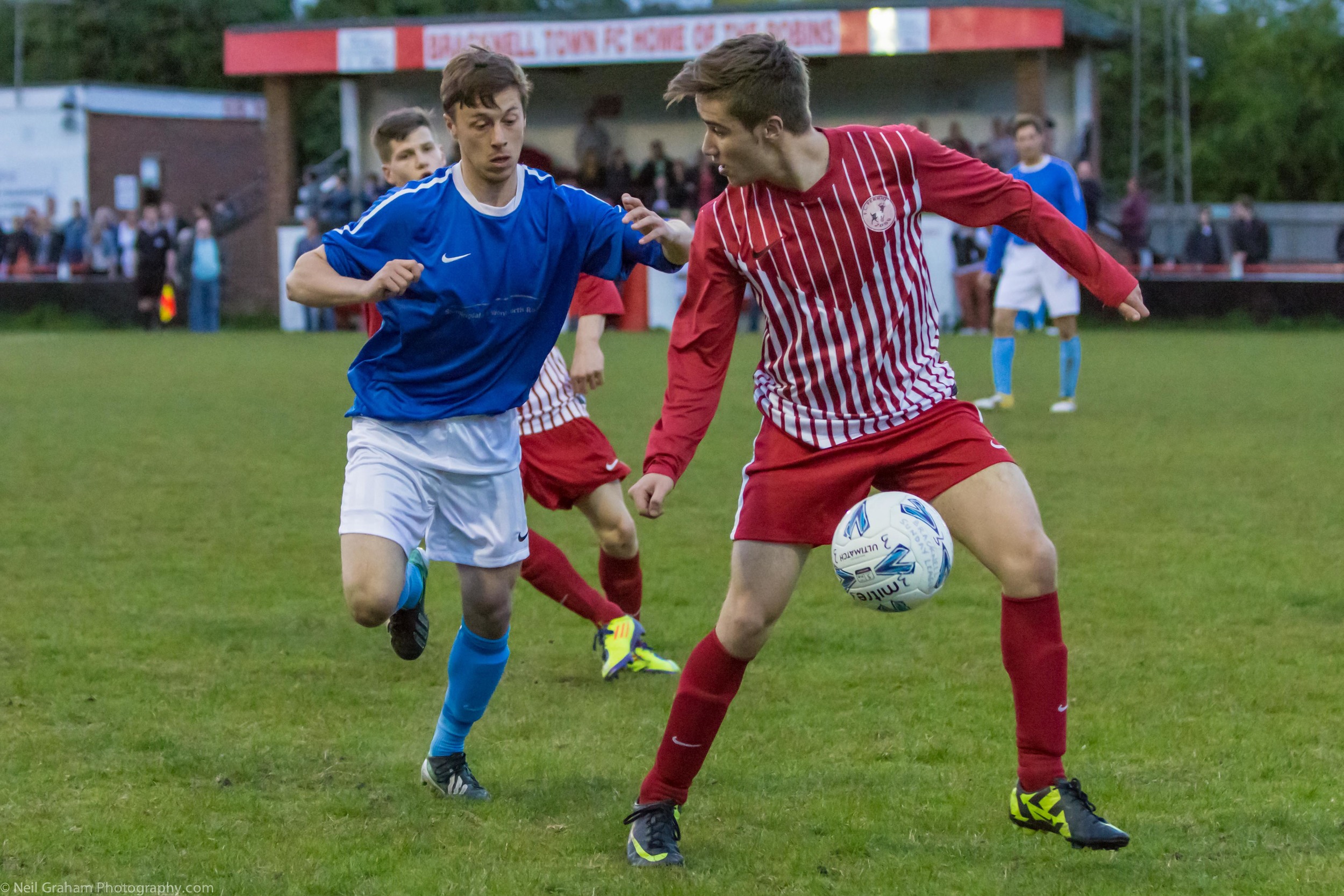 Wentworth & Sunningdale vs FC Frenhill — NeilGrahamPhotography.com