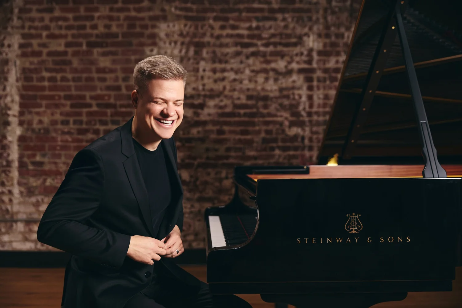 About | Pianist Greg Anderson