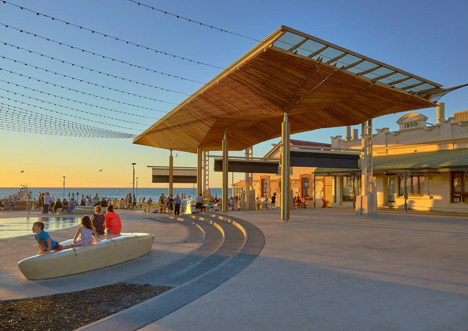 Henley Square — Troppo Architects