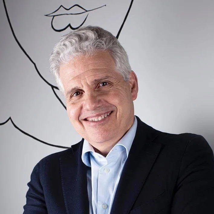 Dr Eric Plot - Chirurgien Esthétique Plasticien · Paris 16ème