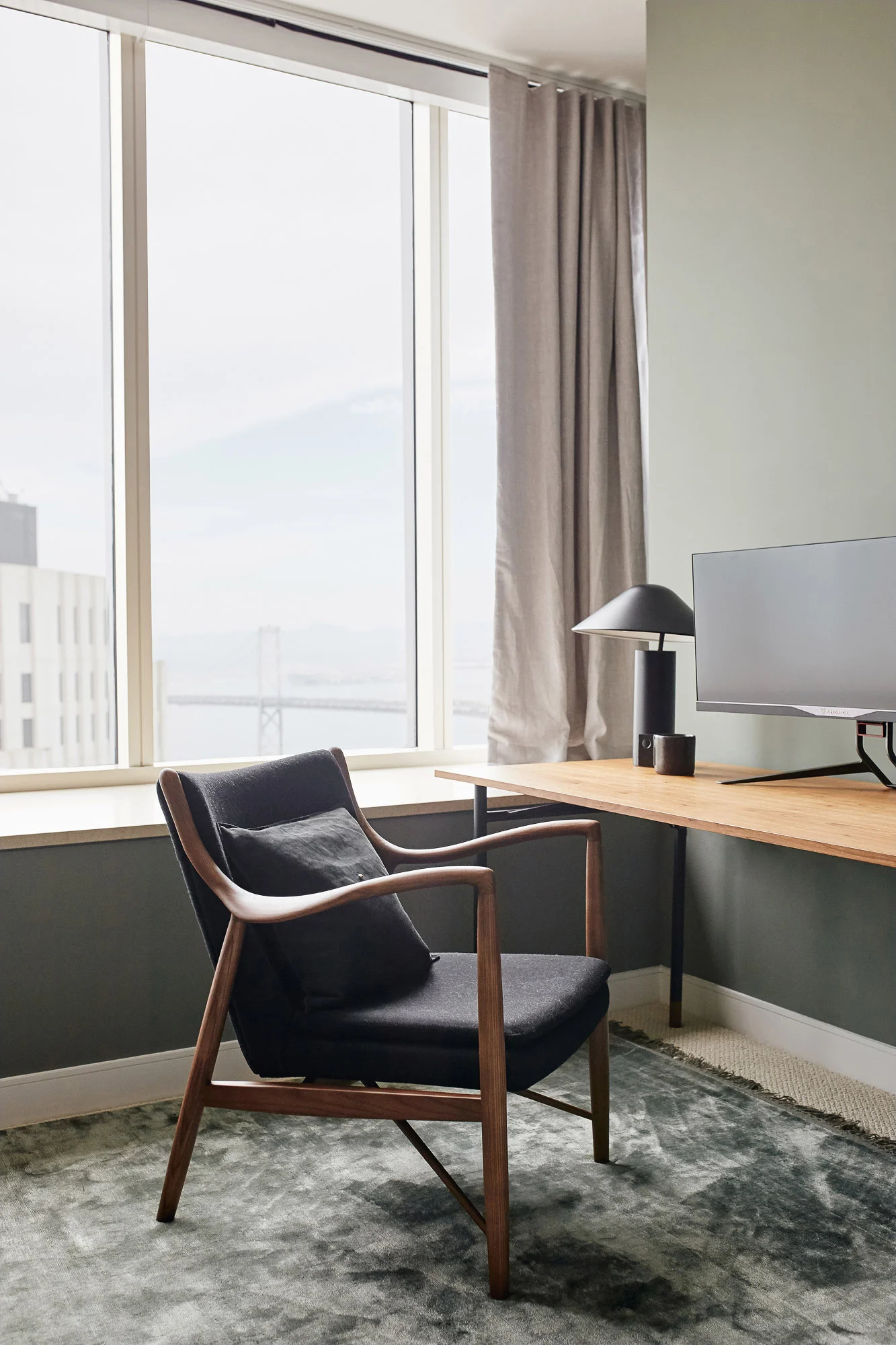 ERIN.ROBERTS — Interior Designer & Stylist