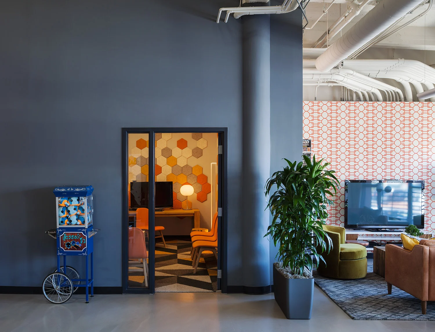 Janel Holiday Interior Design