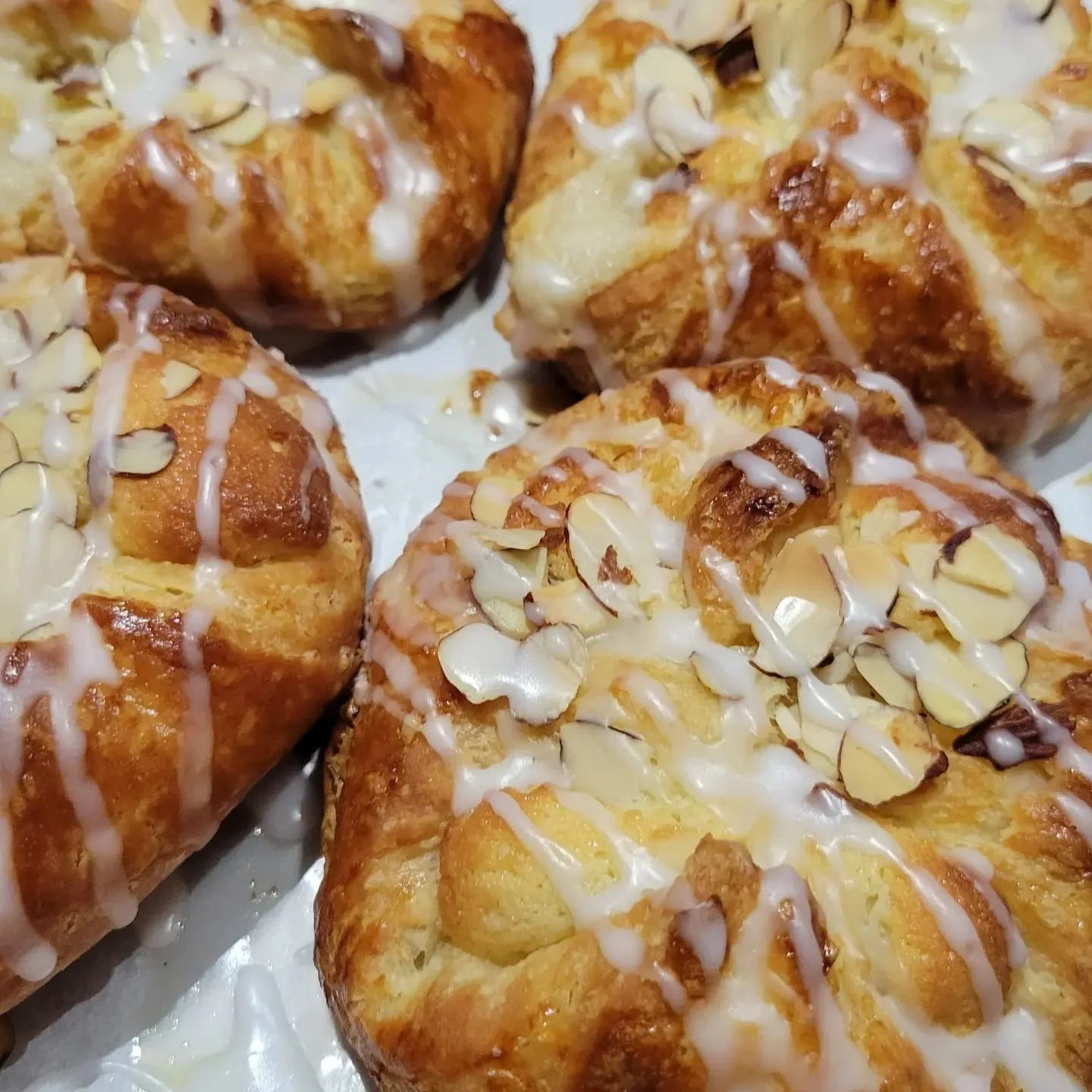 Farina Bakery | Handcrafted Macarons, Pastries & Cakes