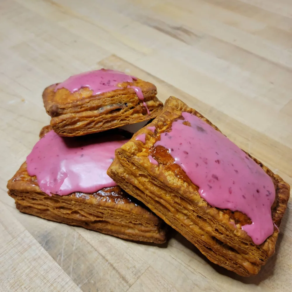 Farina Bakery | Handcrafted Macarons, Pastries, Cupcakes and Cake Slices